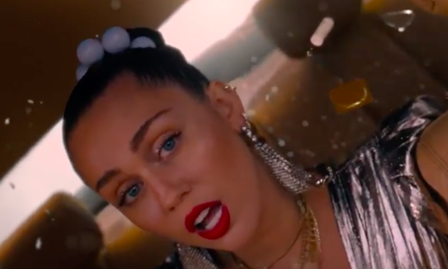Miley Cyrus's Music Video For "Nothing Breaks Like A Heart" Has So Much ...