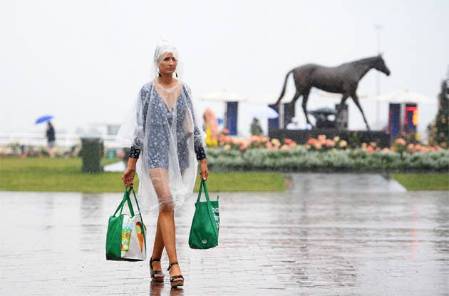 Just 19 Photos Of Racegoers Getting Rained On For Everyone Who Hates ...