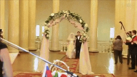 The 19 Greatest Wedding Disasters That Probably Overshadowed The Ceremony