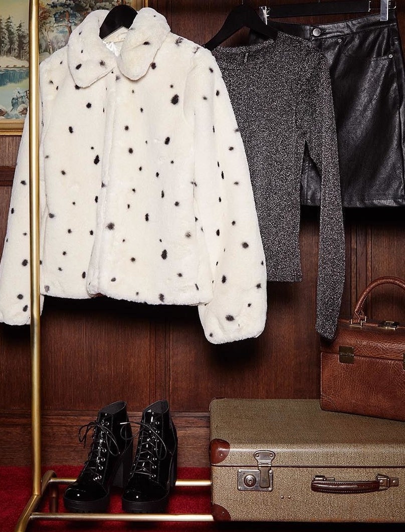 39 Pieces Of Clothing That'll Make 2019 The Comfiest Year Ever