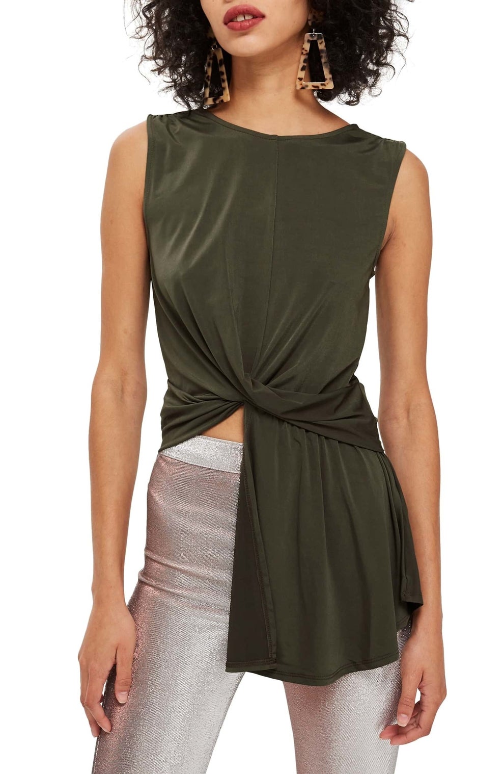 39 Statement Tops That’ll Make Your Whole Outfit