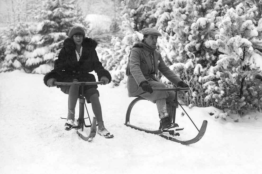 25 Pictures From History That Perfectly Capture The Spirit Of Winter