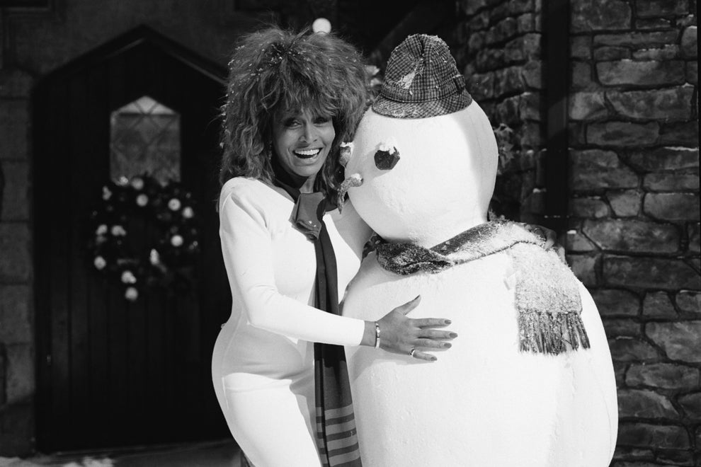 25 Pictures From History That Perfectly Capture The Spirit Of Winter