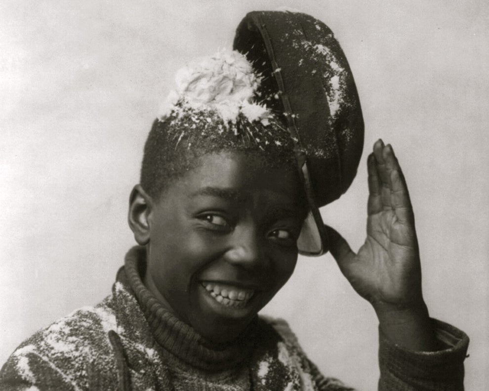 25 Pictures From History That Perfectly Capture The Spirit Of Winter