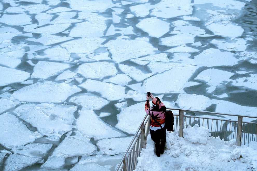 These Pictures Show The Midwest's Life-Threatening Cold Weather