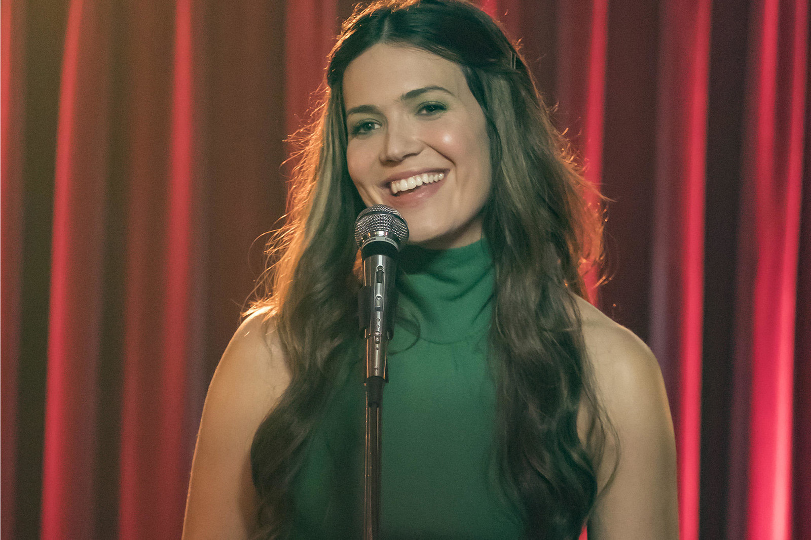 15 "This Is Us" Details That Were Revealed During Beth's Backstory Episode