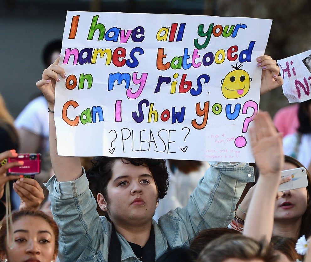 24 Pictures That Prove How Totally Different Millennial Vs. Gen. Z Fan ...