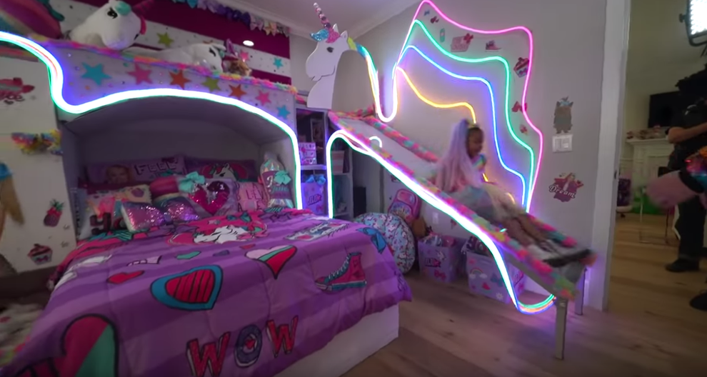 Here's What JoJo Siwa's House Actually Looks Like