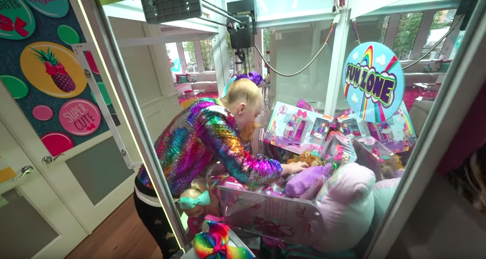 Here's What JoJo Siwa's House Actually Looks Like