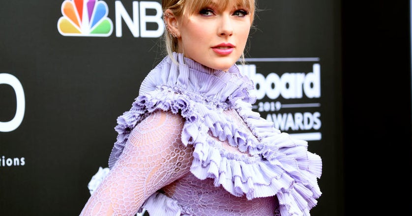 Taylor Swift Revealed That Her New Album Will Have "Political Undertones"