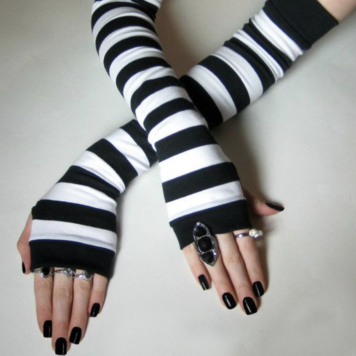 31 Things That Are 100% Emo Culture