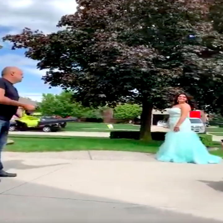 This Dad Had The BEST Hack To Help His Daughter Get The Perfect Prom Photos