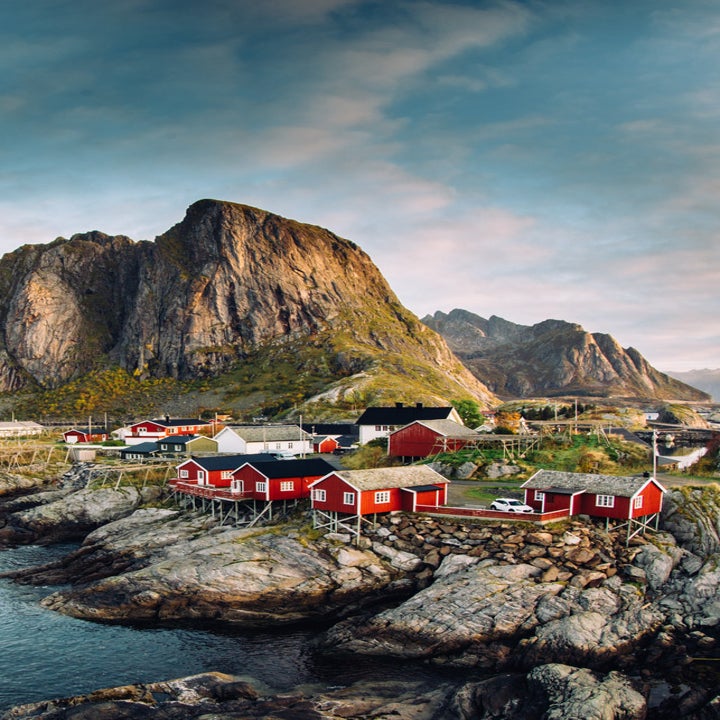 13 Midnight Sun Locations That You'll Want To Travel To Immediately