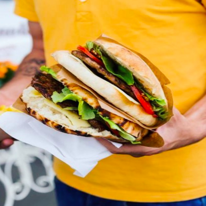 23 Overrated Foods Tourists Eat In Other Countries And 23 Underrated ...