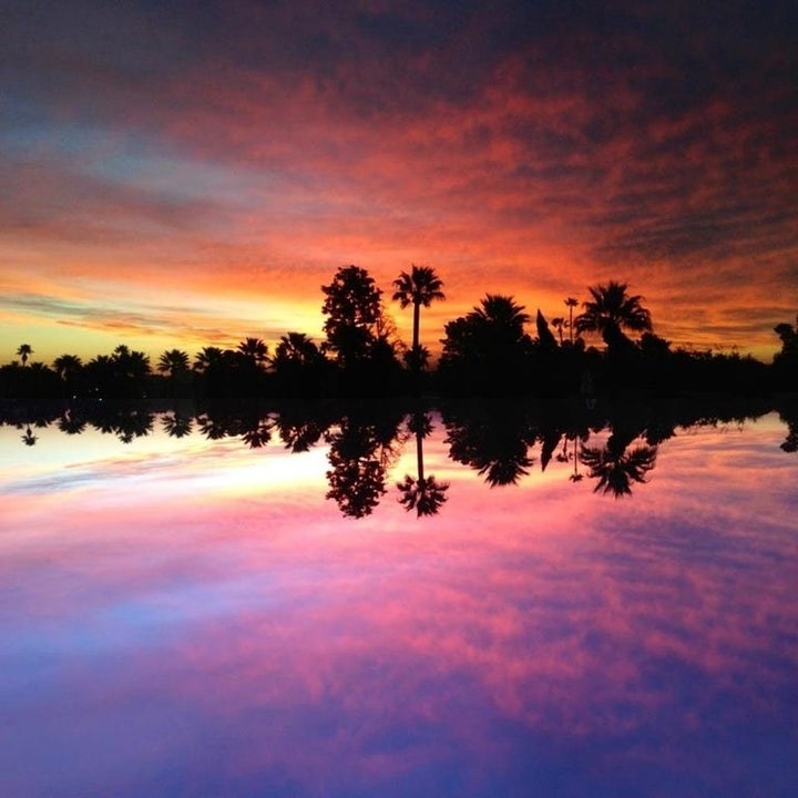 14 Sunsets That Are Beautiful But Also Look Like Something Completely ...