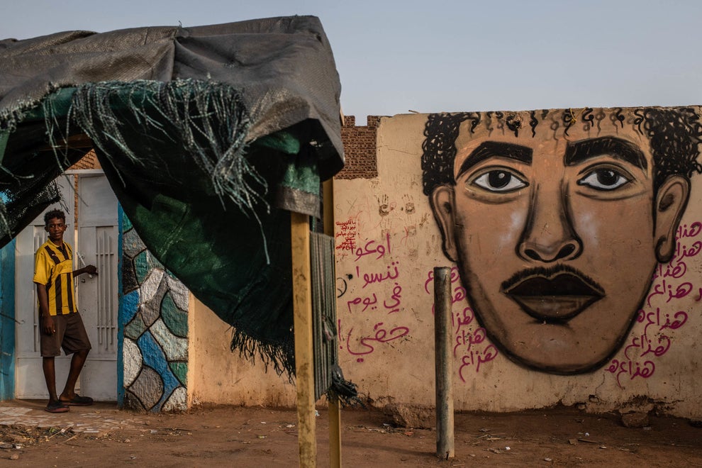 The Sudanese Graffiti Artist Assil Diab Is Bringing #BlueForSudan To ...