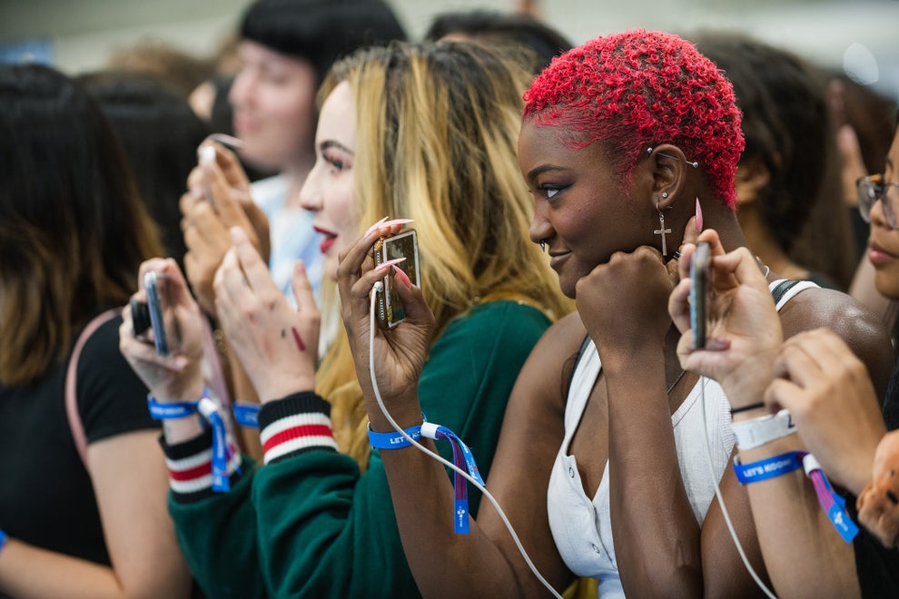 These Photos Show The Intense Passion Of True K-Pop Fans