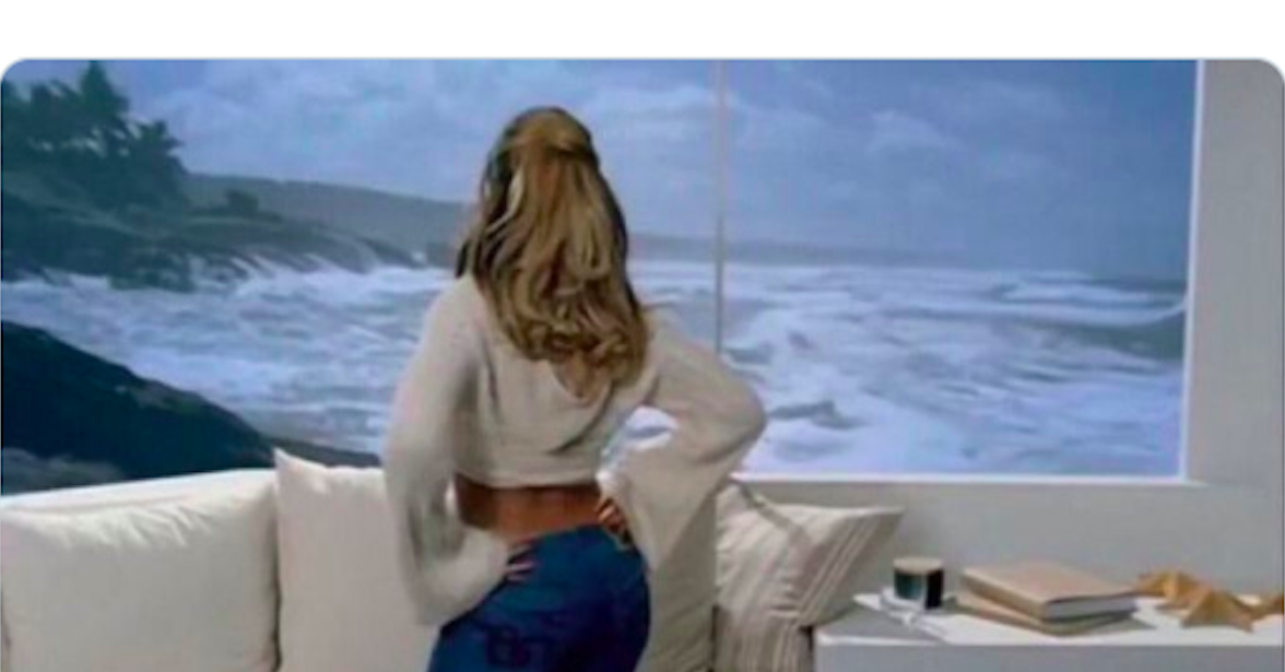 21 Funny Tweets By Women This Week