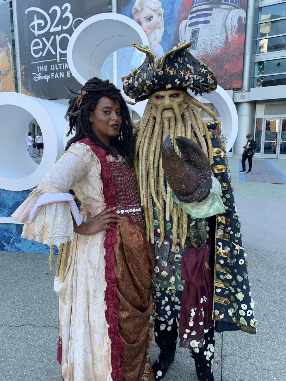 39 Cosplays From The D23 Expo That Will Help Inspire Your Next ...