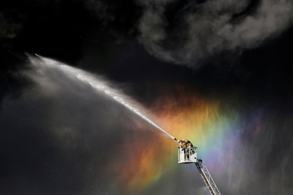 21 Of The Most Powerful Photos Of This Week