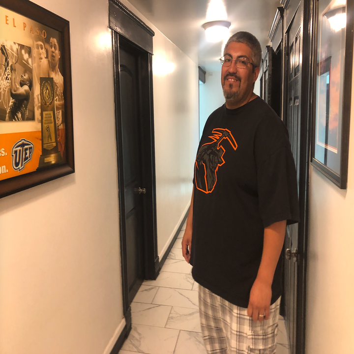 Walmart Employee Gilbert Serna Saved 150 In El Paso Shooting