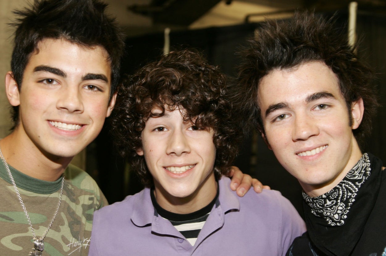 jonasbrothers coloring pages