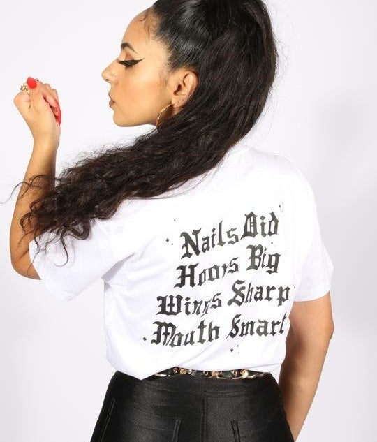 21 Absolutely Perfect T-Shirts To Share With All Your Comadres