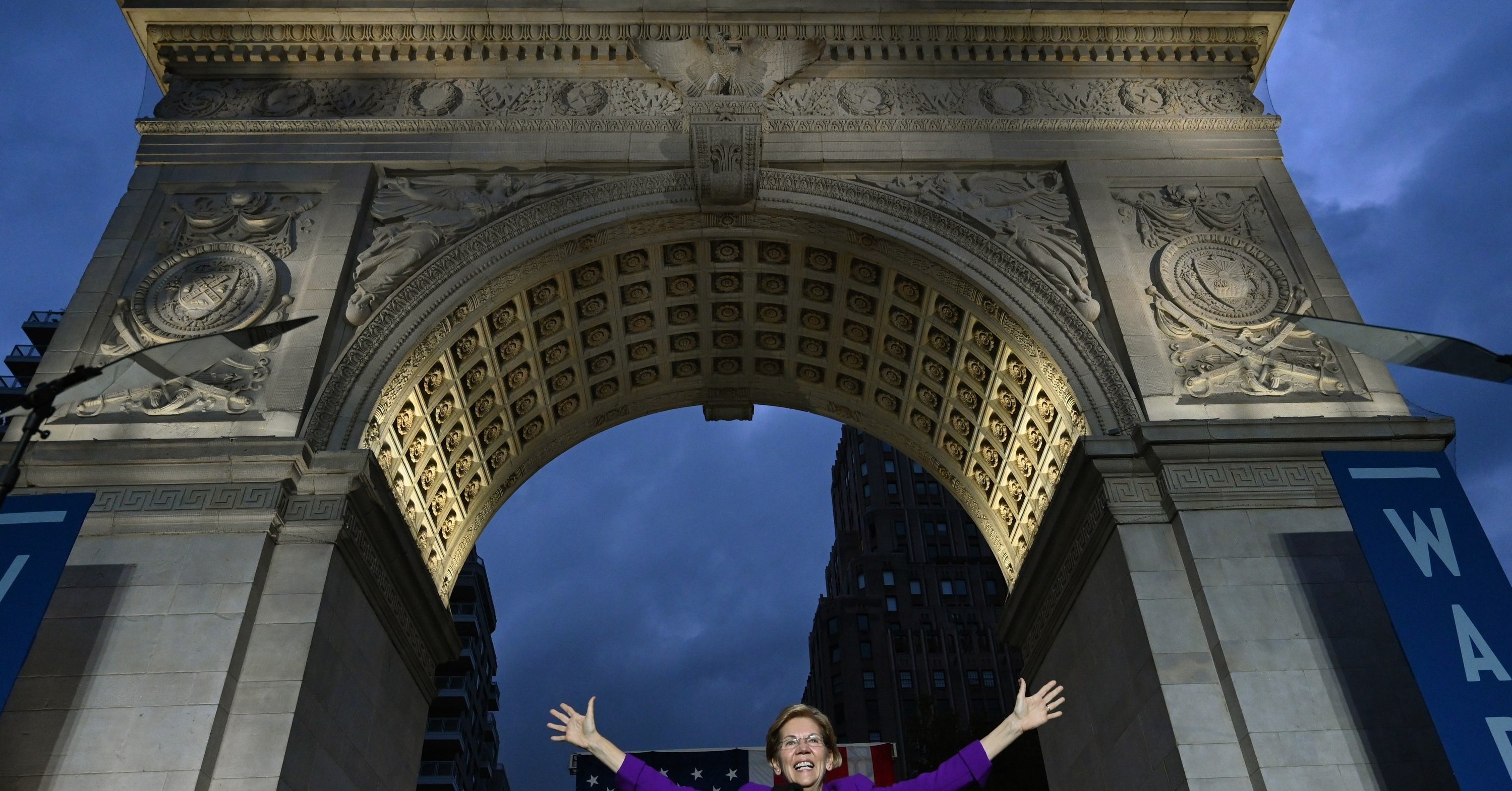 At Her Biggest Rally, Elizabeth Warren Laid Out A Model For Her Own ...
