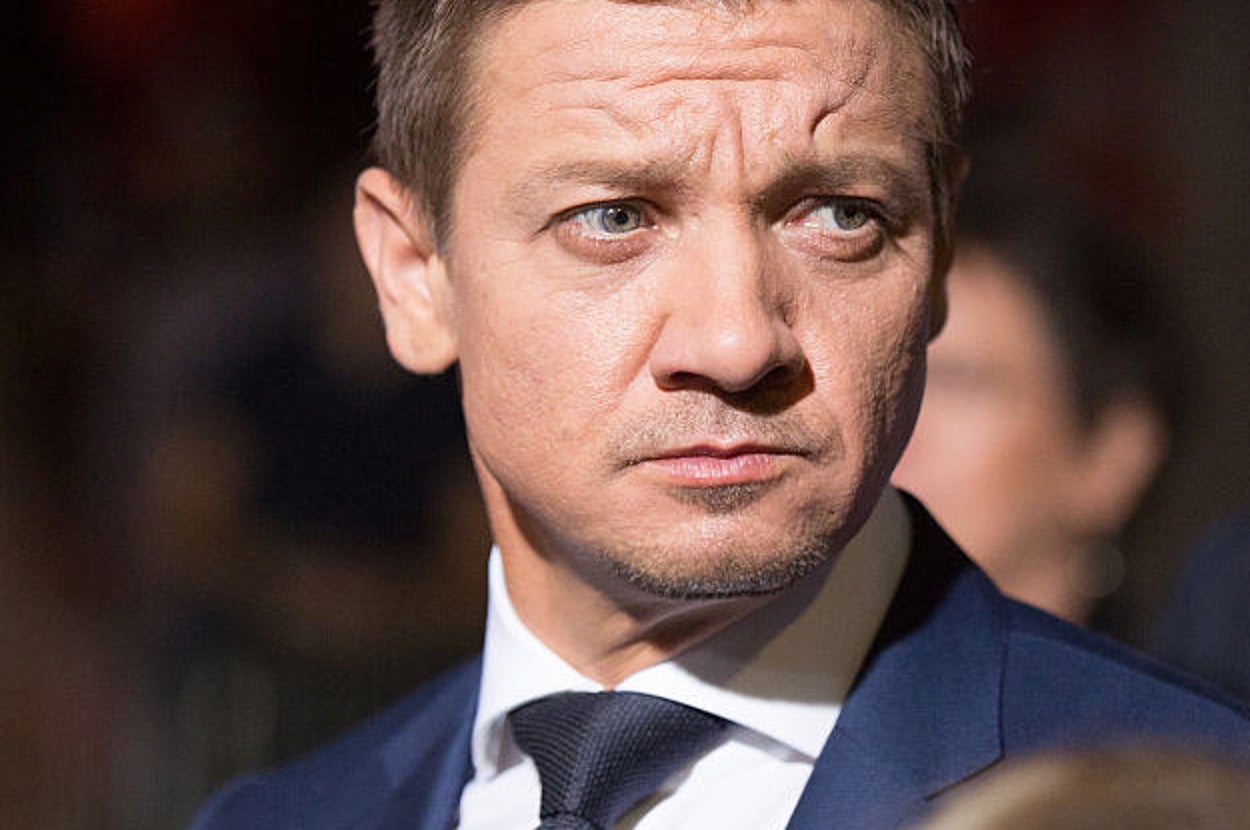 Jeremy Renner Shuts Down His App