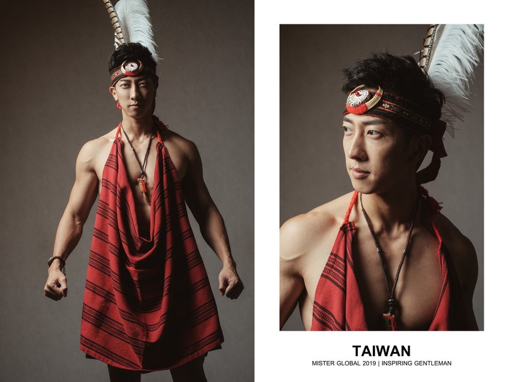 37 Men From 37 Different Places Dressed In Their National Costume For A ...