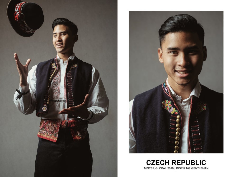 37 Men From 37 Different Places Dressed In Their National Costume For A ...
