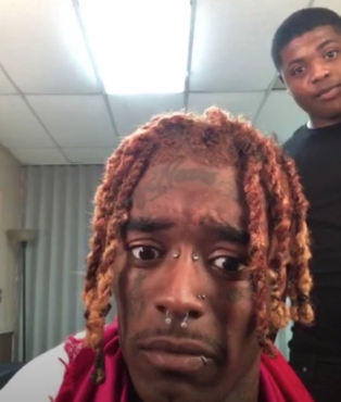 49 Celebridades que tienen barba partida