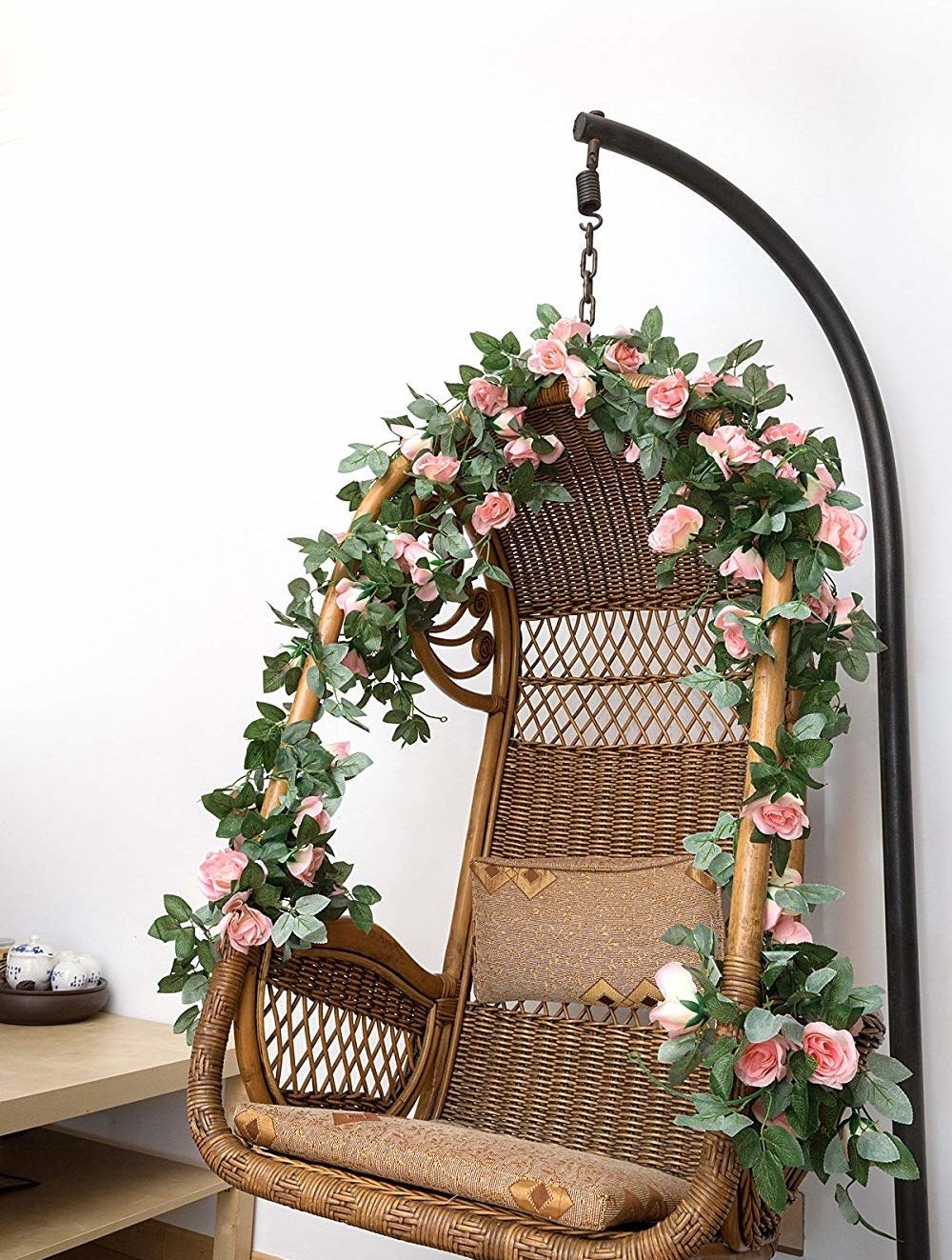 27 Things To Help You Keep Your Bedroom Cozy