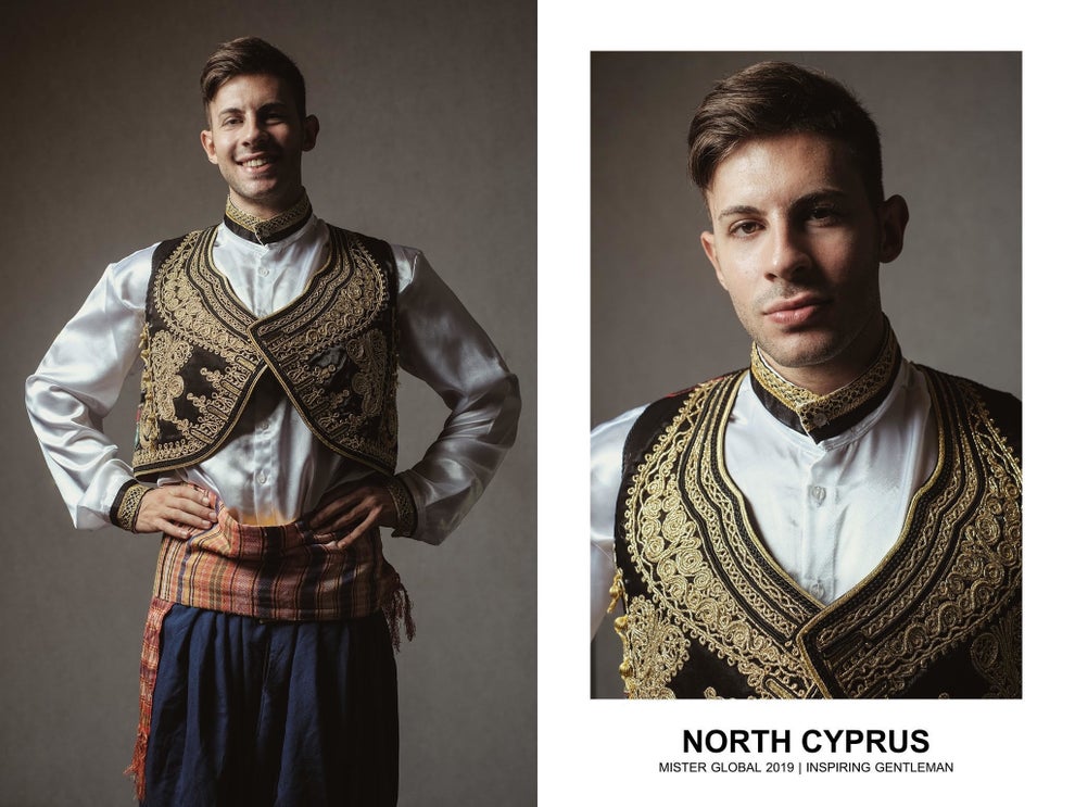 37 Men From 37 Different Places Dressed In Their National Costume For A ...