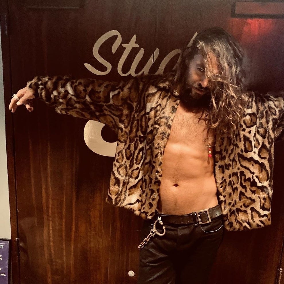 Jason Momoa Made A Surprise Appearance On "Saturday Night Live" With ...