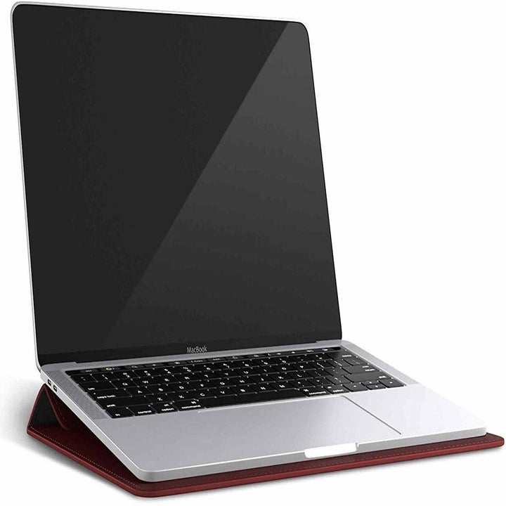 17 Funky Laptop Sleeves That'll Let You Make A Statement For Under ₹1,000