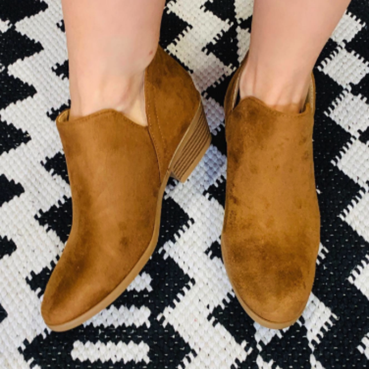 29 Comfortable And Cute Boots To Invest In This Fall