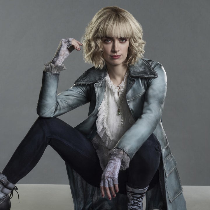 "Batwoman" Star Rachel Skarsten Teased How Alice's "Bold" Identity ...