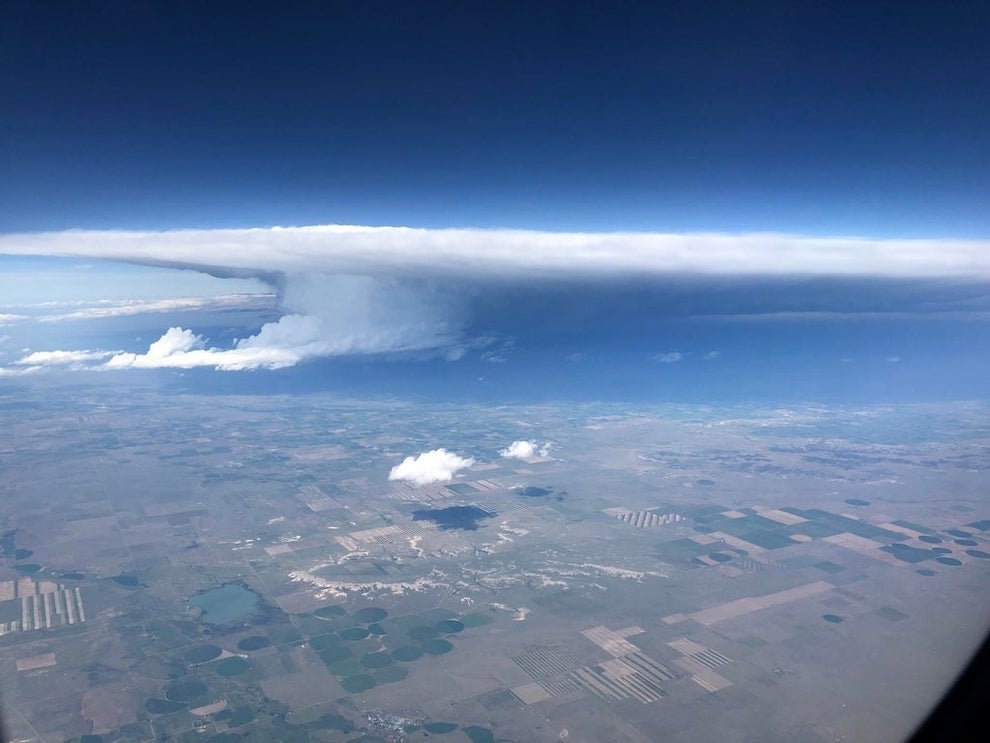15 Photos Of Things People Saw From Their Flight That'll Make You Say ...