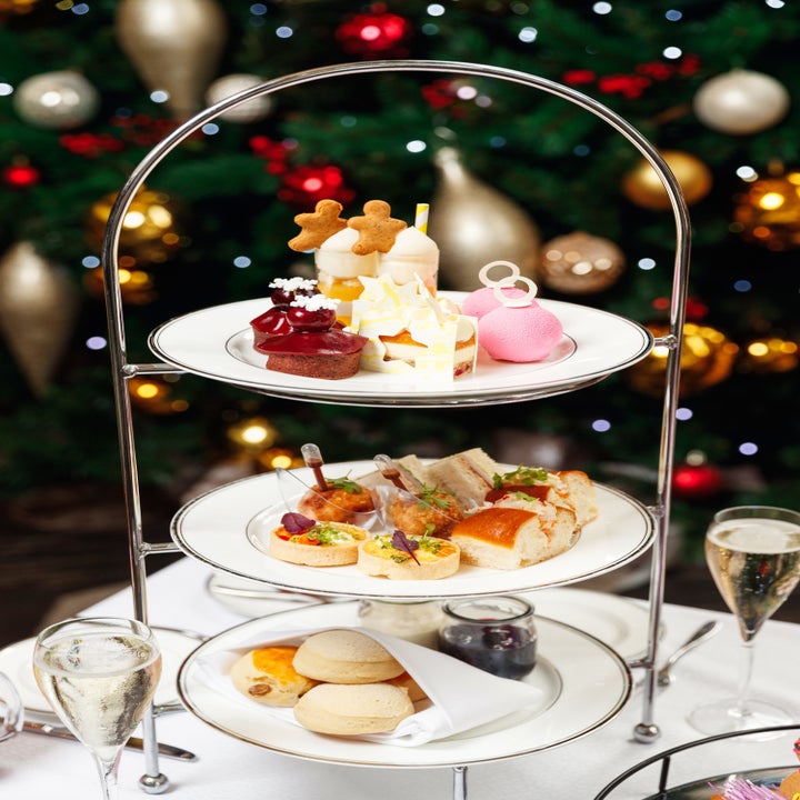 There's A Christmas High Tea Happening In Sydney And It's Getting Us ...