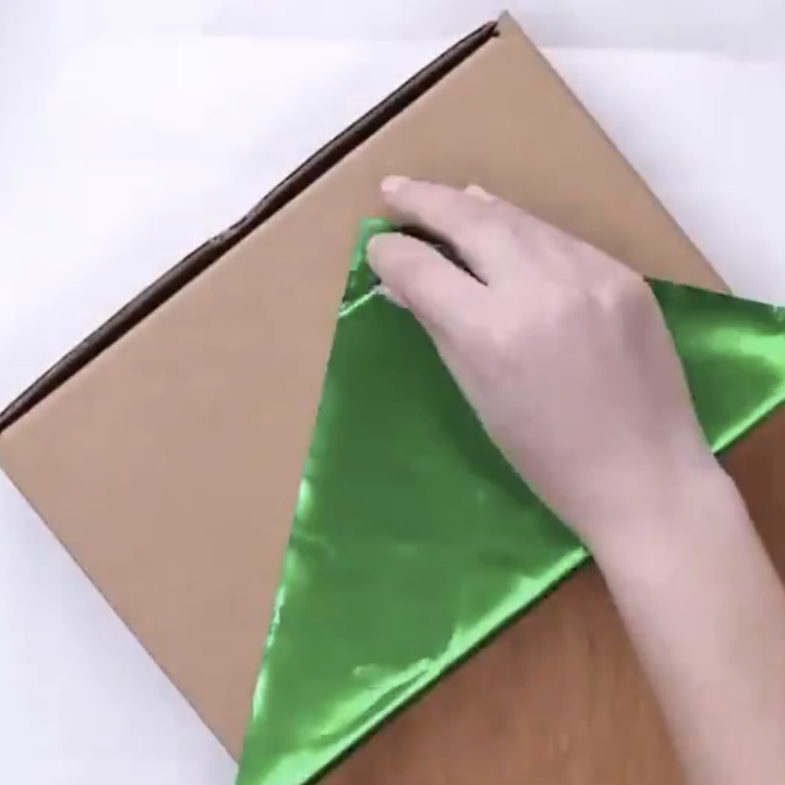 This Wrapping Paper Hack For When You're Short On Paper Is So Simple It ...