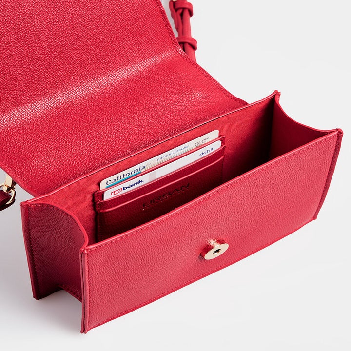 There’s A Good Chance You’ll Find Your New Favorite Handbag In This Post