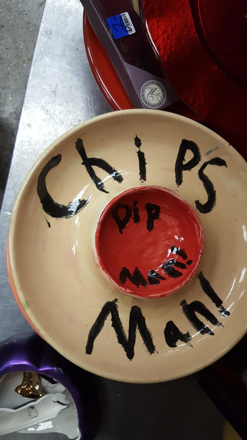17 Garage Sale Finds That Are Equally Weird And Funny