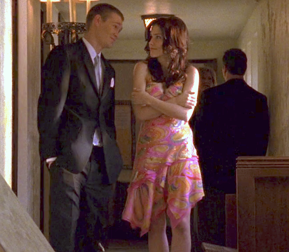 25 Outfits From Teen Dramas That Are Peak 2000s