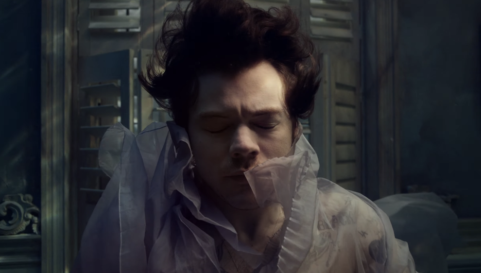 Harry Styles' "Falling" Music Video Just Premiered And It's *Chef's ...