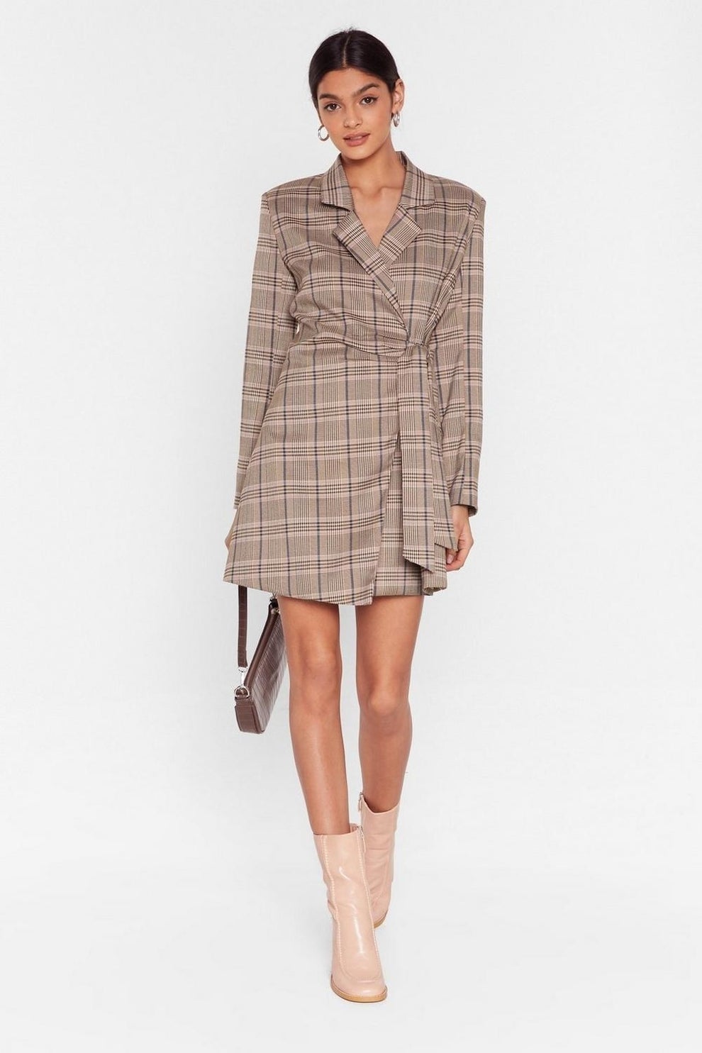 29 Very Cute Office-Appropriate Dresses To Wear On Your Next Date Night