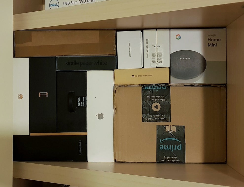 19 Satisfying Photos Of Things Fitting Perfectly Into Other Things