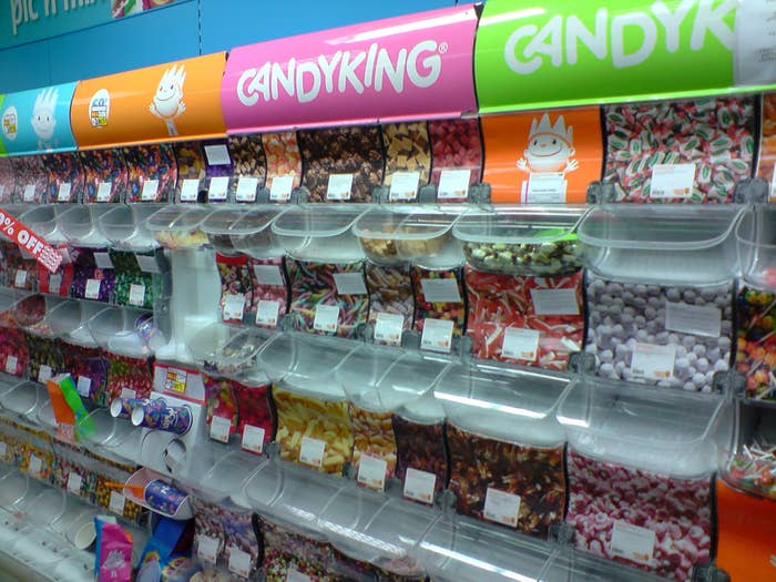 24 Random Things British Kids Did For Absolutely No Reason