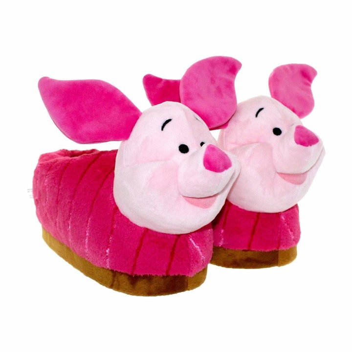 29 Super Cute Pajamas And Slippers To Brighten Your Stay-At-Home Days