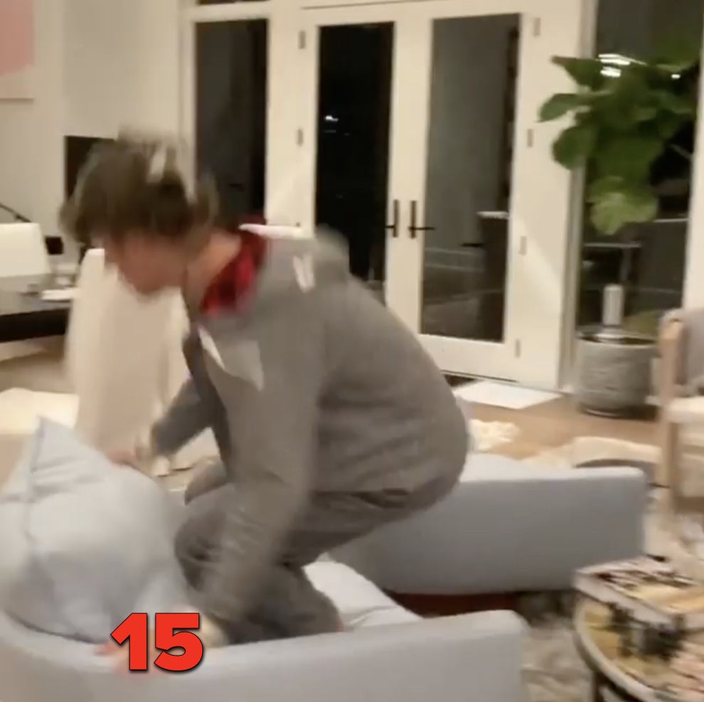 Justin Bieber Has Seating For At Least 26 People In His Living Room ...